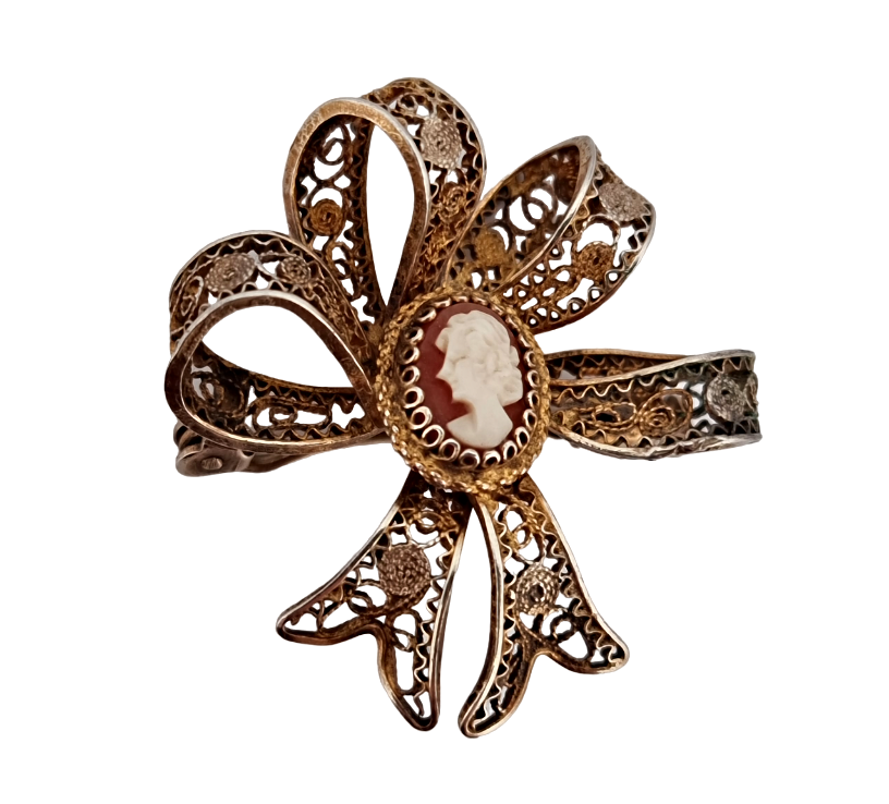 Starožitná brož – filigránová květina s kamejí | Czechantik